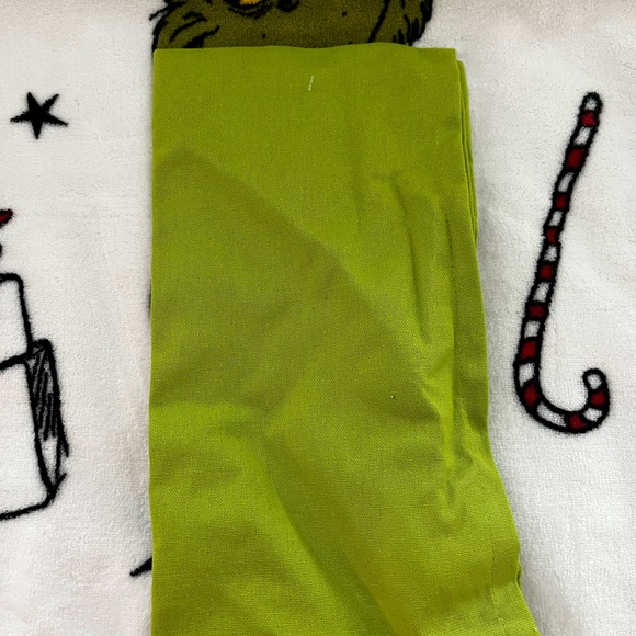 Holiday | The Grinch Kitchen Towel | Poshmark
